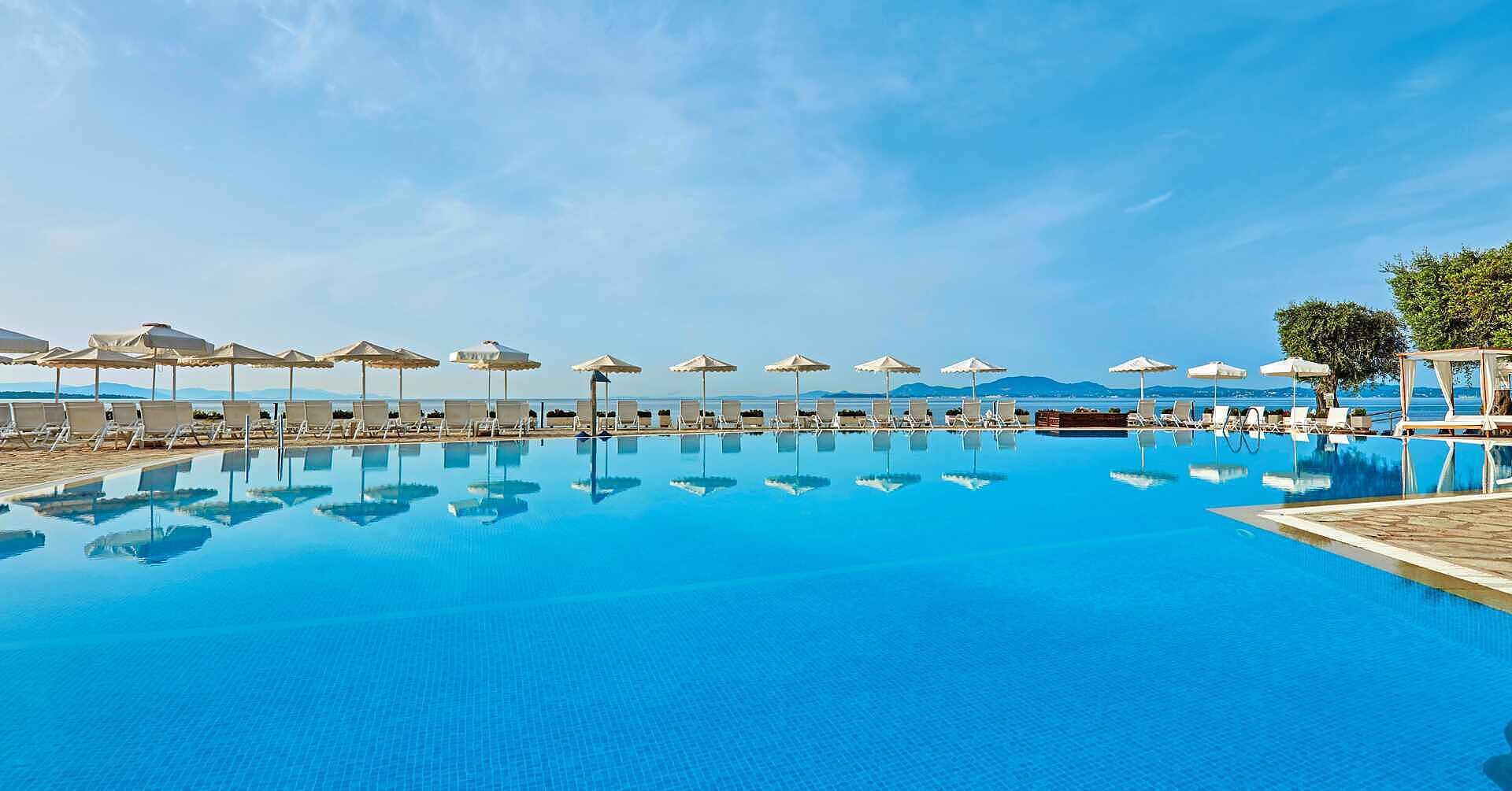 TUI BLUE Atlantica Nissaki Beach - Corfu - Book now ☀